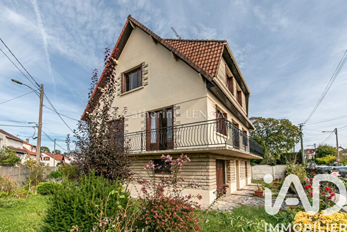 Maison à vendre - Champigny-sur-Marne, Coeuilly Village Parisien - 6 pièces - 4 chambres