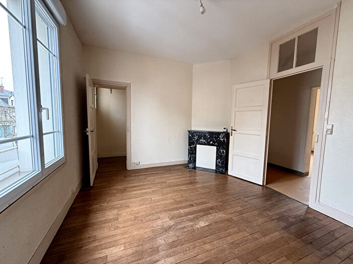 Appartement à vendre - Saint-Pierre-des-Corps, Centre-ville, Gare - 3 pièces - 2 chambres