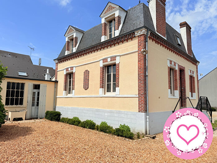 Maison à vendre - Sully-sur-Loire - 6 pièces - 5 chambres