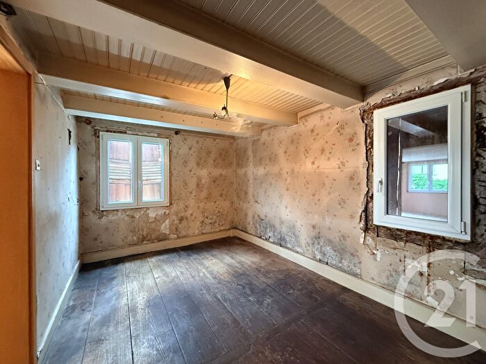 Maisons à vendre et appartements à louer - 3