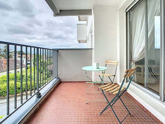 Appartement à louer - Le Vernay, Caluire-et-Cuire - 2 pièces - 1 chambre