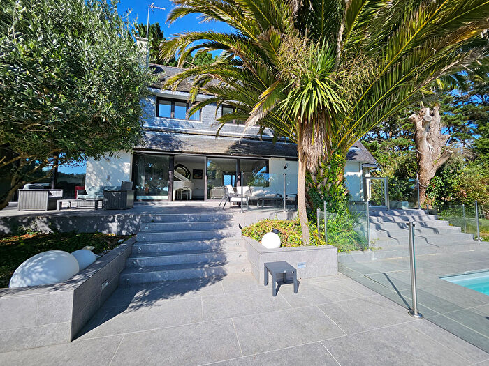 Maison à vendre - Guidel - 13 pièces - 6 chambres