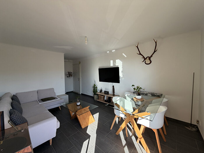 Appartement à vendre - Marseille e , La Pomme - 3 pièces - 2 chambres