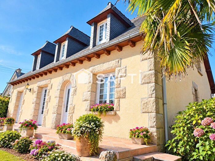 Maison 8 pièces à Dinan, à vendre