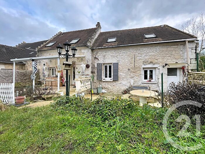 Maison à vendre - Saint-Étienne-Roilaye - 6 pièces - 4 chambres