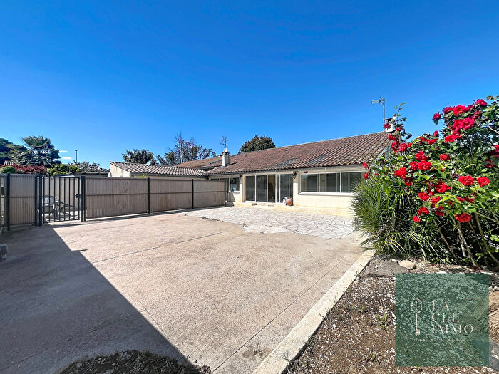 Maison à vendre - Villeneuve-lès-Béziers - 5 pièces - 4 chambres