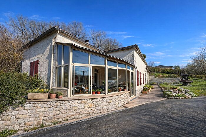 Maison à vendre - Montaigu-de-Quercy - 3 pièces - 2 chambres