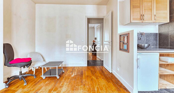 Appartement à vendre - Paris e , Porte de Saint-Cloud, Auteuil-Sud - 2 pièces - 1 chambre