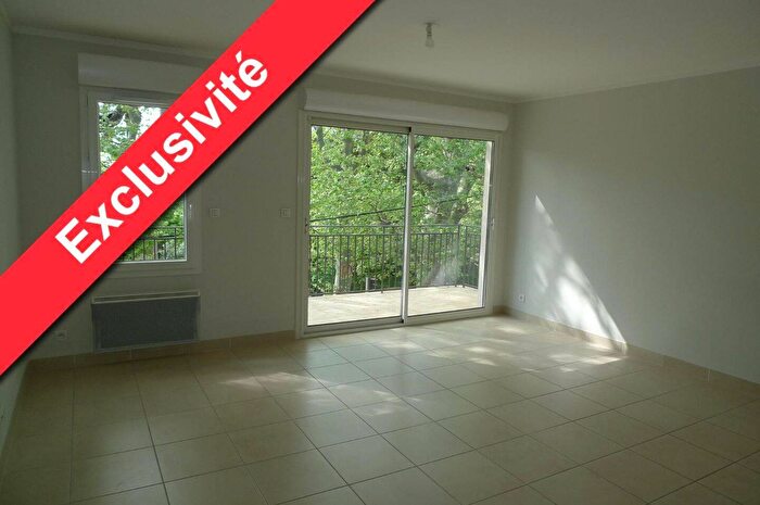 Appartement à louer - Centre Vieille Ville, Brignoles - 3 pièces - 2 chambres