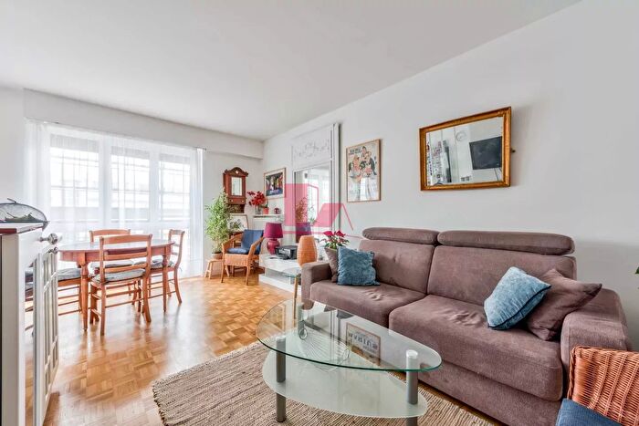 Appartement à vendre - Vanves, Centre Saint-Rémy - 2 pièces - 1 chambre