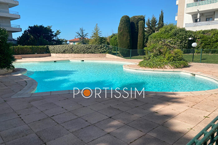 Appartement 1 pièce à Saint-Laurent-du-Var, Jacquons, Plateaux Fleuris, à vendre
