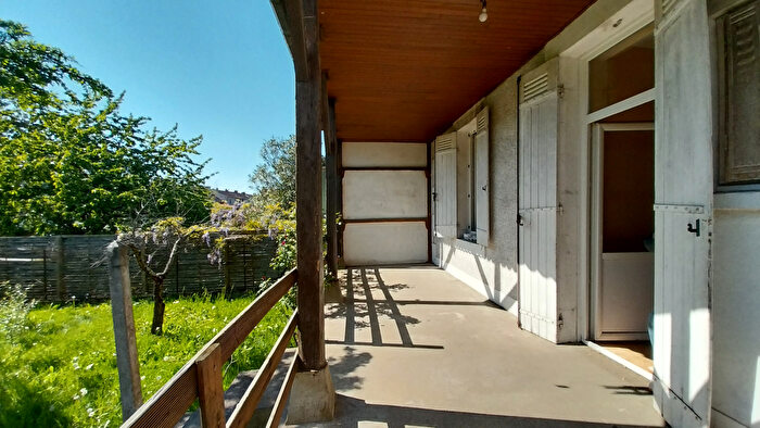 Maison à vendre - Périgueux - 6 pièces - 3 chambres