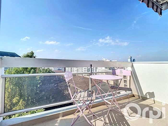 Appartement à louer - Charenton-le-Pont, Pasteur, Saint-Pierre - 3 pièces - 2 chambres