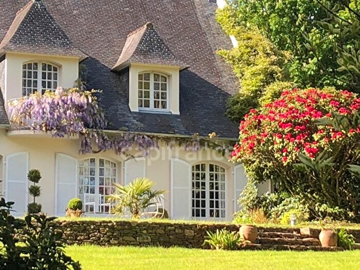 Maison à vendre - Plouédern - 9 pièces - 6 chambres