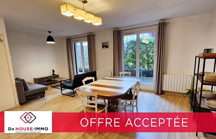 Appartement à vendre - Clermont-Ferrand, Vallières, Sallins, Poncillon - 3 pièces - 2 chambres
