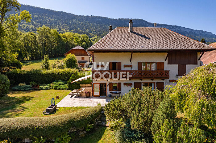 Le Noyer : Maison 7 pièces à vendre