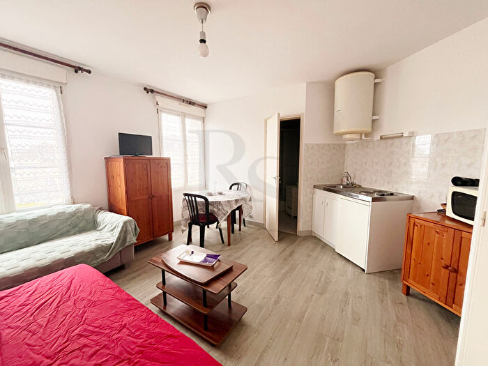 Appartement 1 pièce à Argentan, Ouest, à louer