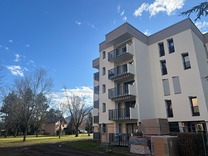 Appartement à vendre - La Ravoire - 3 pièces - 2 chambres