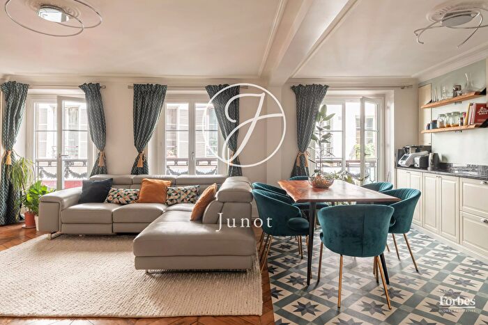 Paris 10ème, Porte Saint-Martin, Paradis : Appartement 5 pièces à vendre