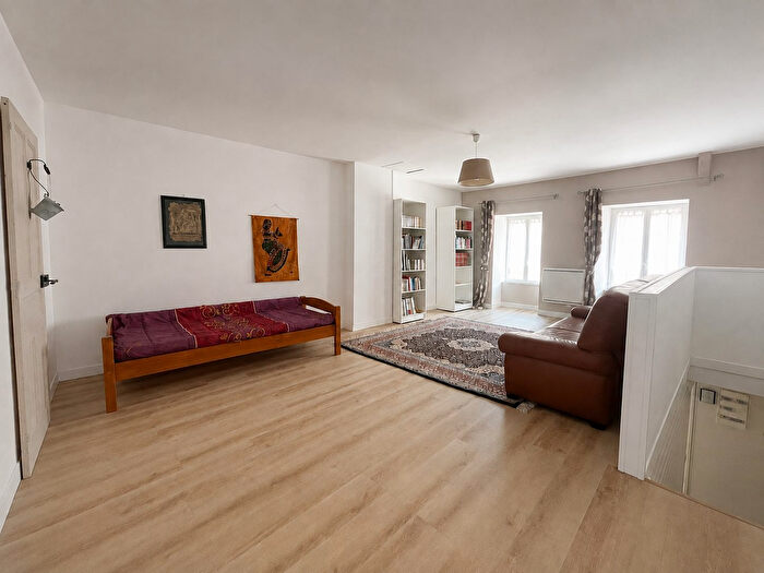 Maison 3 pièces à vendre à Pontaumur