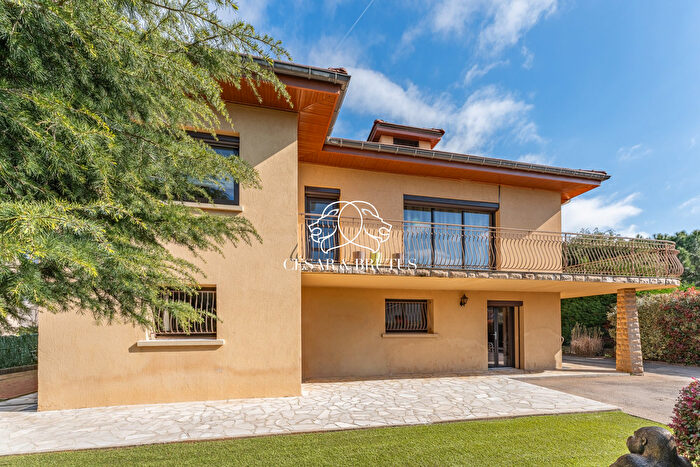 Maison à vendre - Corbas - 6 pièces - 4 chambres