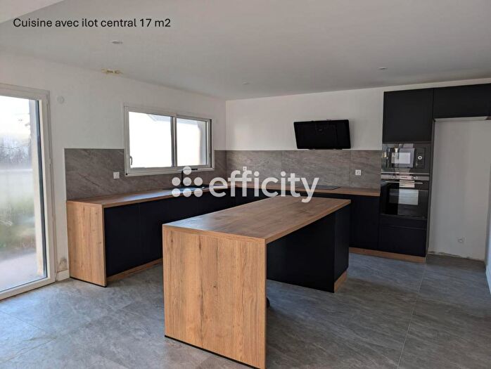 Maison à vendre - Norges-la-Ville - 6 pièces - 4 chambres