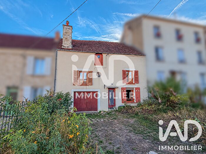 Coulommiers, Ville haute : Maison 4 pièces à vendre