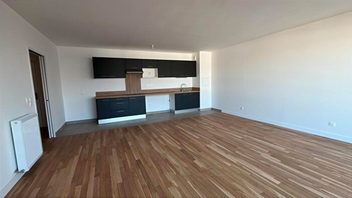 Colombes, Charles de Gaulle - Appartement 4 pièces à louer