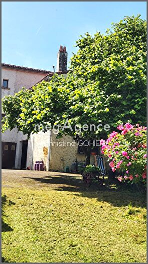 Maison 7 pièces à vendre à Bussac-sur-Charente