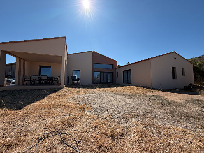 Maison 5 pièces à vendre à Opoul-Périllos