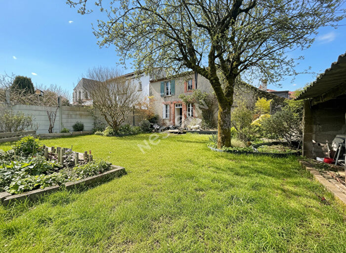Maison à vendre - Boussay - 3 pièces - 2 chambres