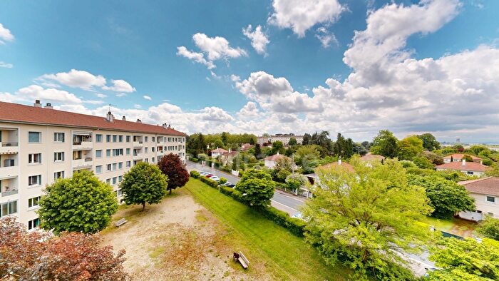 Appartement 4 pièces à vendre - Rillieux-la-Pape, Perica, Village