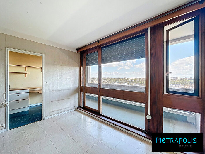 Appartement à vendre - Lyon e , La Duchère - 3 pièces - 2 chambres