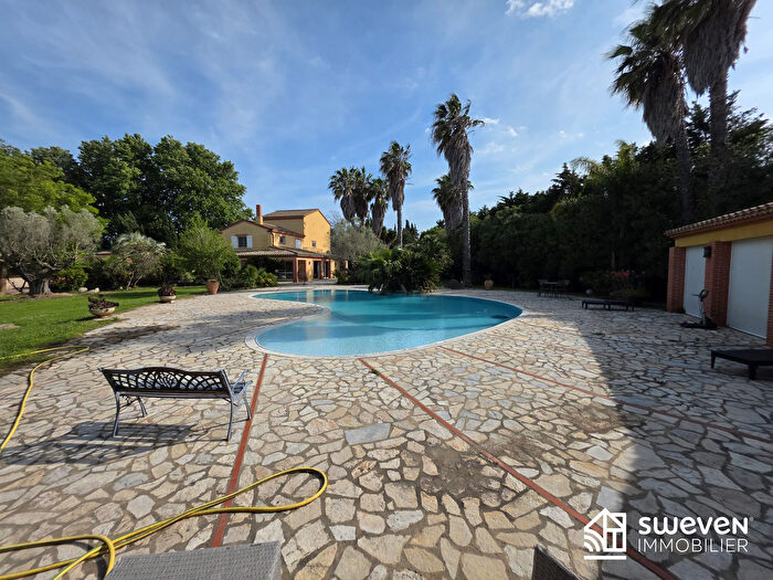 Maison à vendre - Perpignan - 10 pièces - 4 chambres