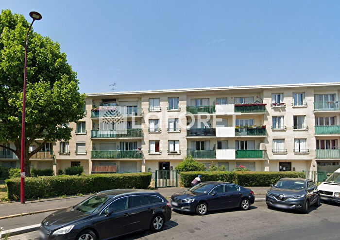 Appartement à vendre - Bondy, Noue Caillet, Terre-Saint-Blaise - 3 pièces - 2 chambres