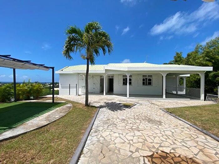 Maison à louer - Saint-François - 4 pièces - 3 chambres