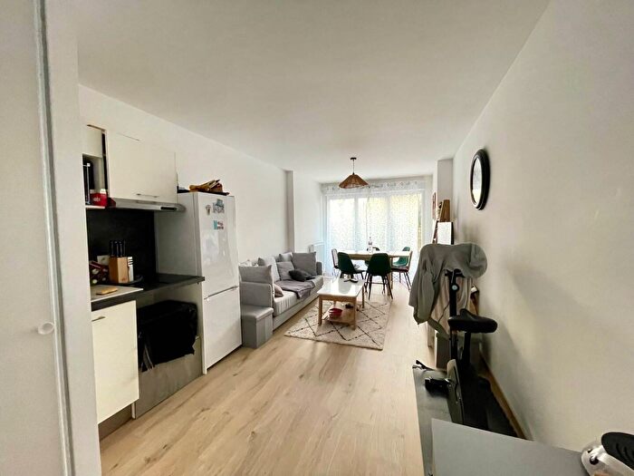 Appartement à louer - Chambray-lès-Tours - 2 pièces - 1 chambre