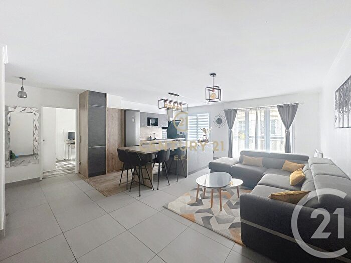 Appartement à vendre - Noisy-le-Grand, Centre-ville - 4 pièces - 3 chambres