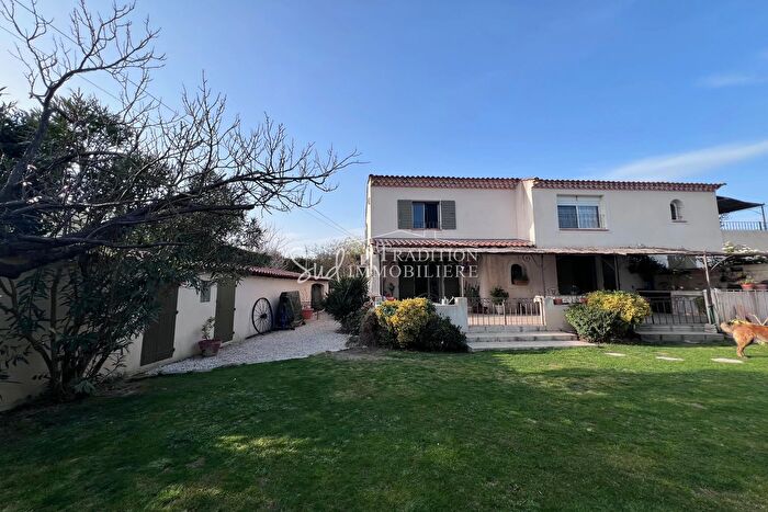 Mouriès : Maison 9 pièces à vendre