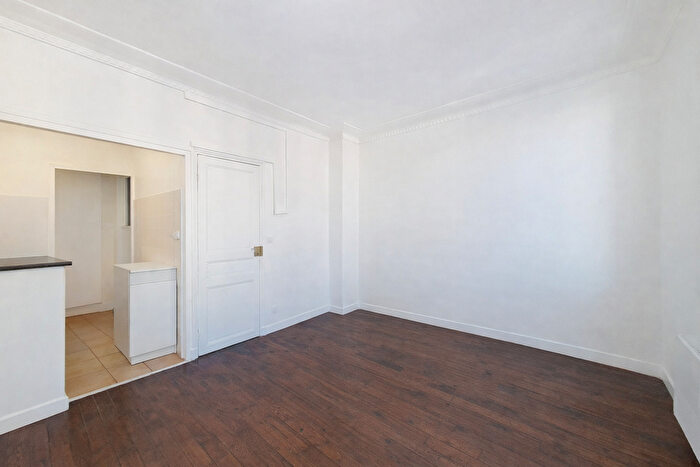 Issy-les-Moulineaux, Les Epinettes, Le Fort, Les Hauts dIssy : Appartement 2 pièces à vendre
