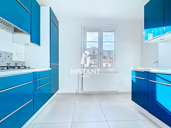 Appartement à vendre - Vitry-sur-Seine, Plateau - 3 pièces - 2 chambres