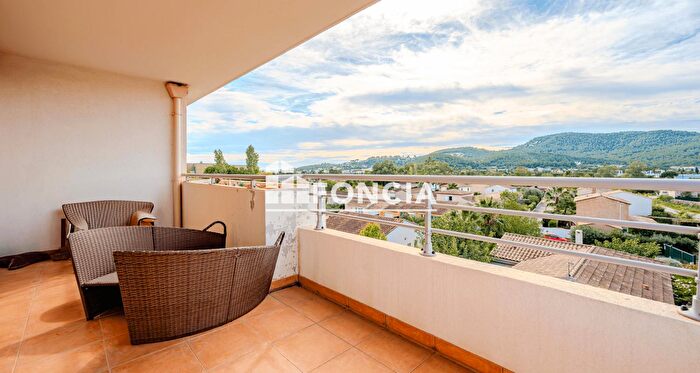 Appartement à vendre - Hyères, Maurels - 4 pièces - 3 chambres