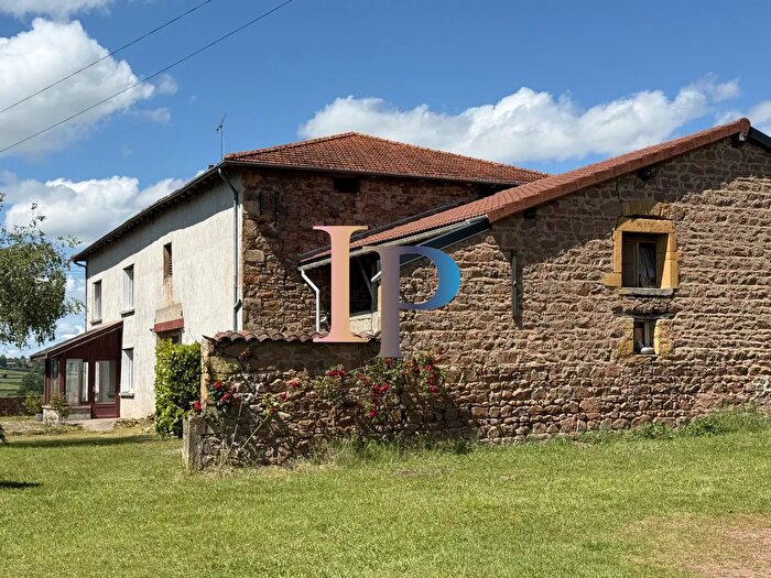 Maison 8 pièces à vendre à Saint-Igny-de-Roche