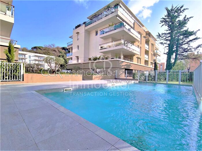 Appartement à vendre - Le Cannet, Garibondy - 2 pièces - 1 chambre