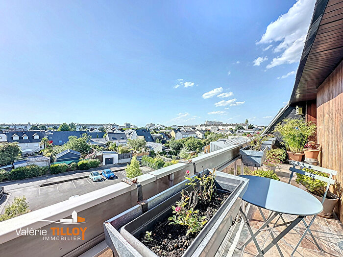 Appartement à vendre - Saint-Jacques-de-la-Lande - 5 pièces - 4 chambres