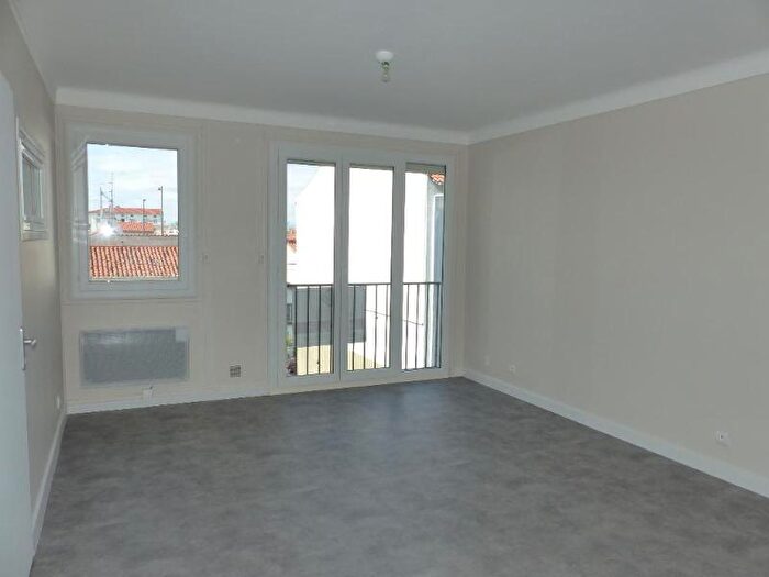 Appartement à louer - Perpignan, Bas Vernet, Clodion - 2 pièces - 1 chambre