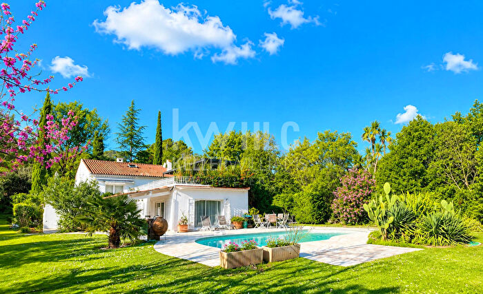 Maison 8 pièces à vendre à Roquefort-les-Pins