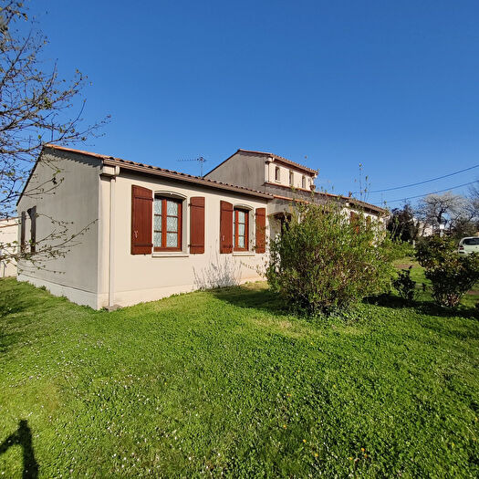 Maison à vendre - Saintes - 4 pièces - 3 chambres