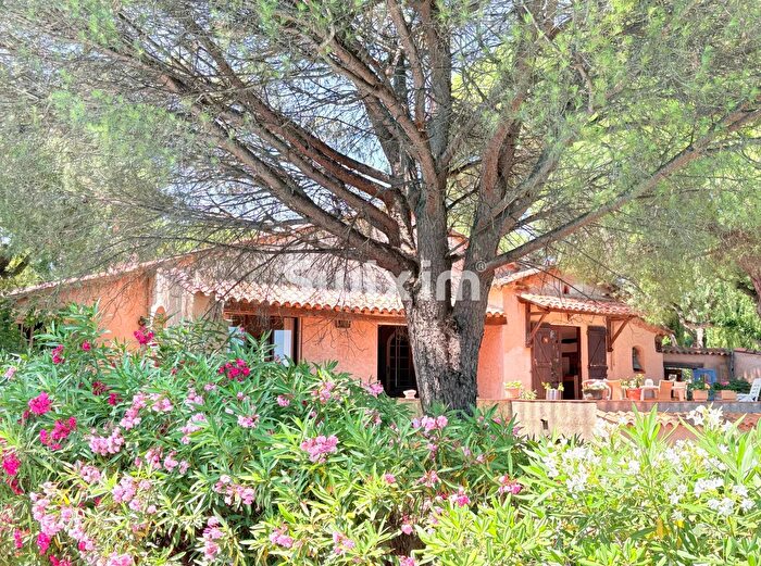 Maison à vendre - Saint-Tropez - 6 pièces - 5 chambres