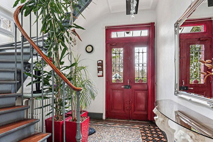 Appartement à louer - Silly-Gallieni, Boulogne-Billancourt - 10 pièces - 6 chambres